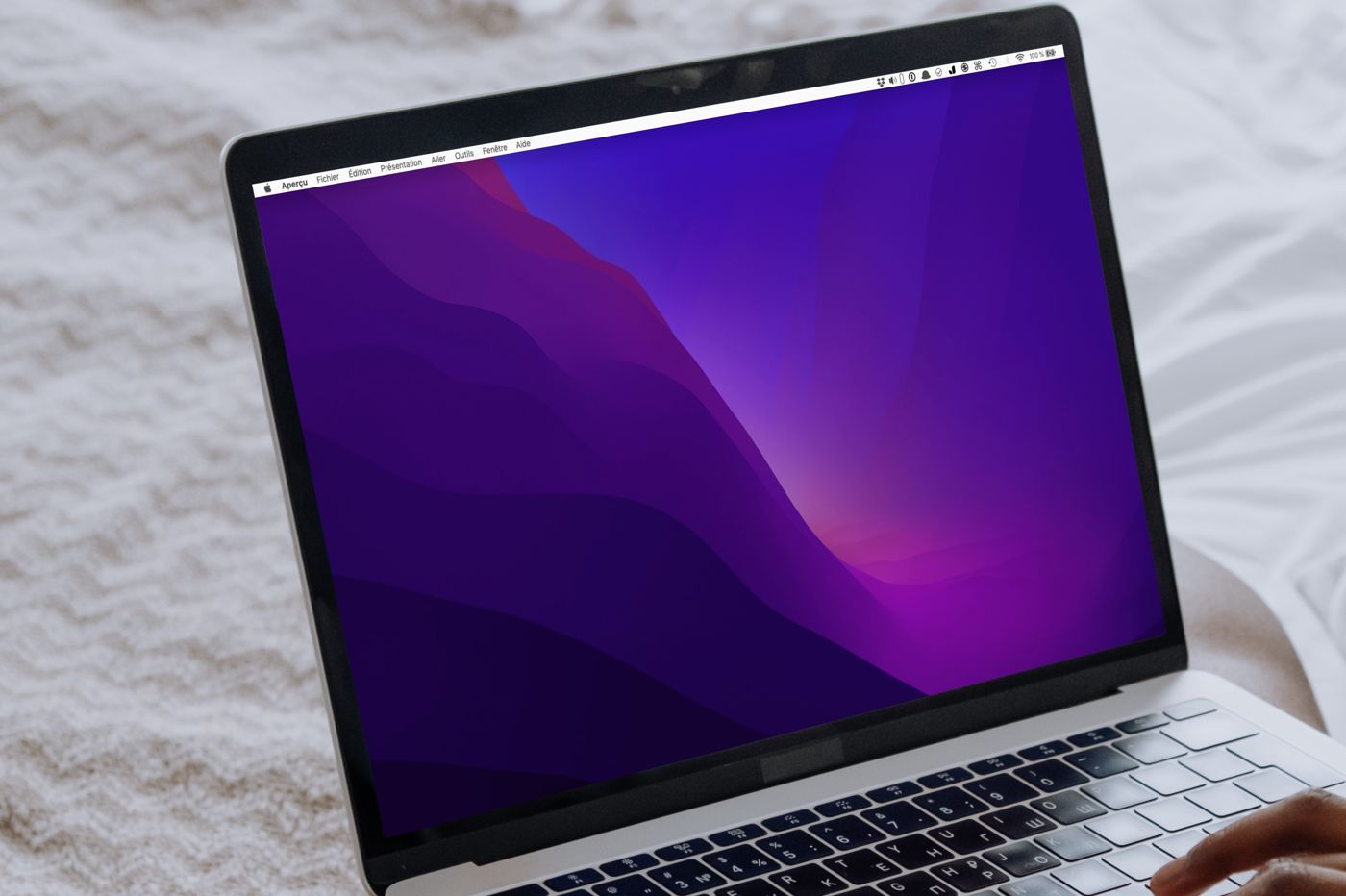 Download MacOS Monterey Wallpapers